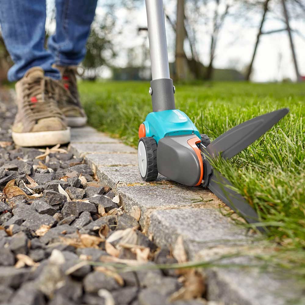Extended Grass Shears