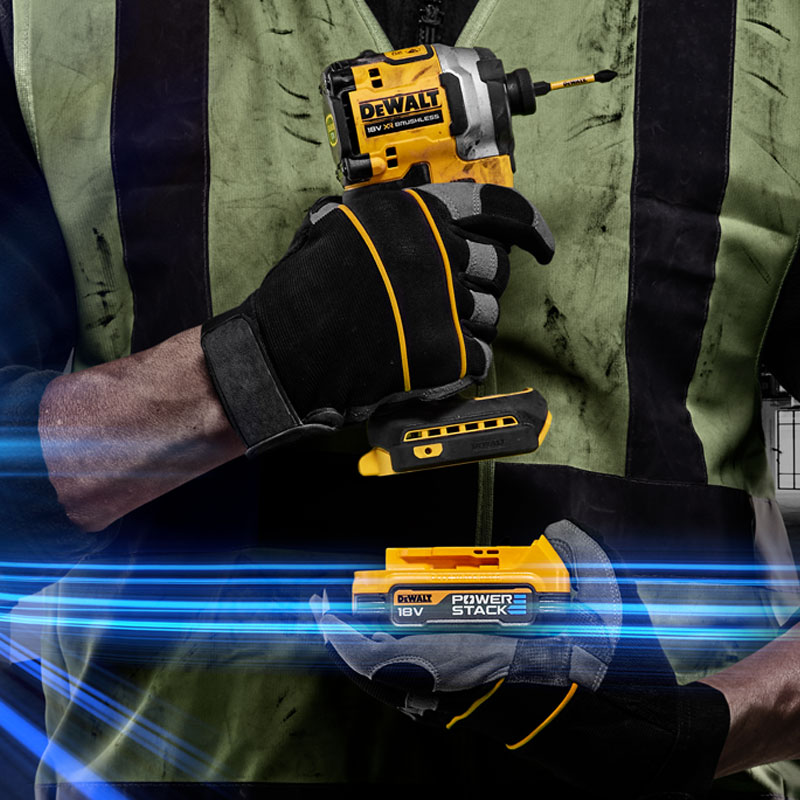 New-DeWalt-Powerstack-Battery - Tooled-Up Blog
